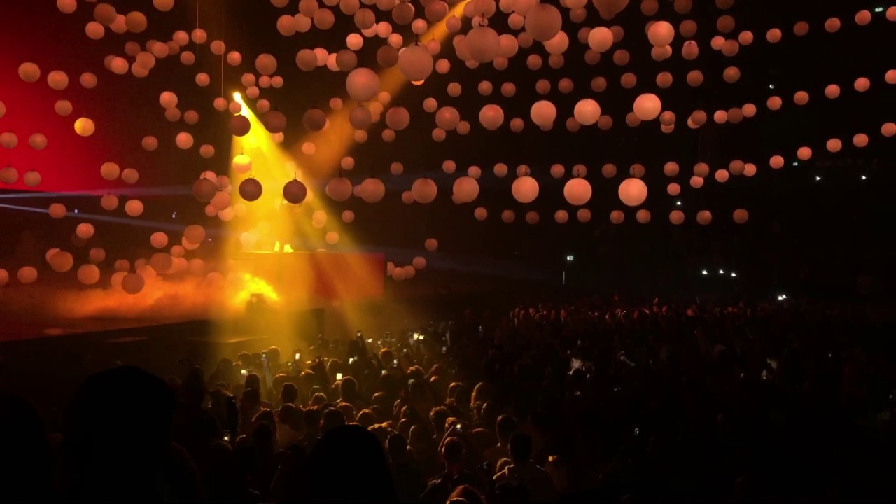 Drake controlla live Copenhagen Royal Arena - YouTube