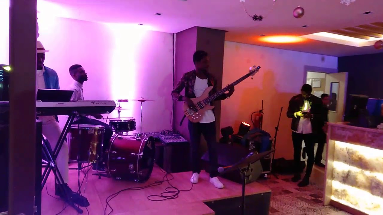 Band live show Marrakech - YouTube