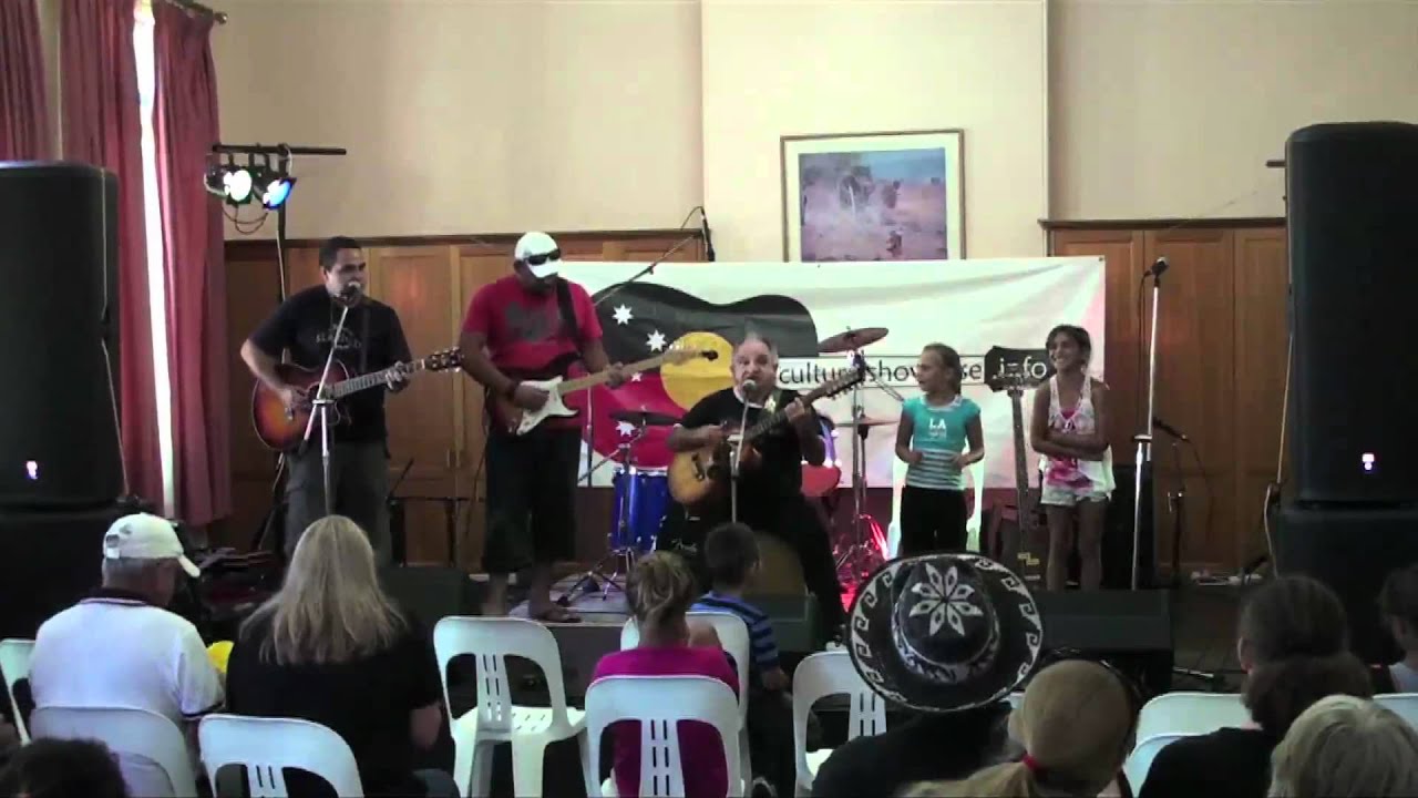 Annual Cultural Showcase - Johnny Huckle 2 - YouTube