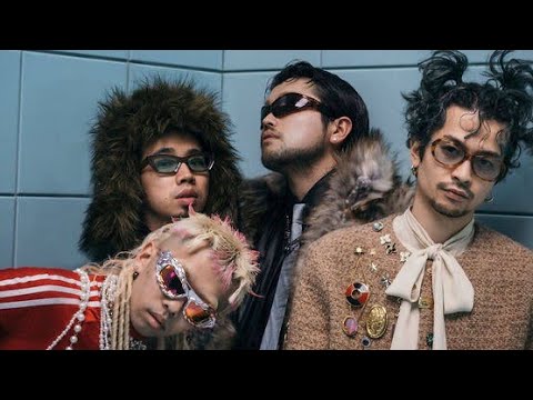 King Gnu、凄まじい情報量の新曲MV「TWILIGHT!!!」公開// ari green - YouTube