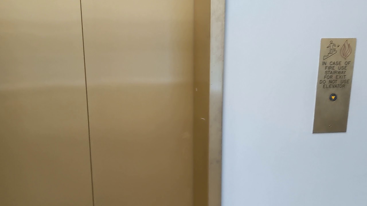 Mitsubishi Hydraulic Elevator @ Undisclosed Location, California - YouTube