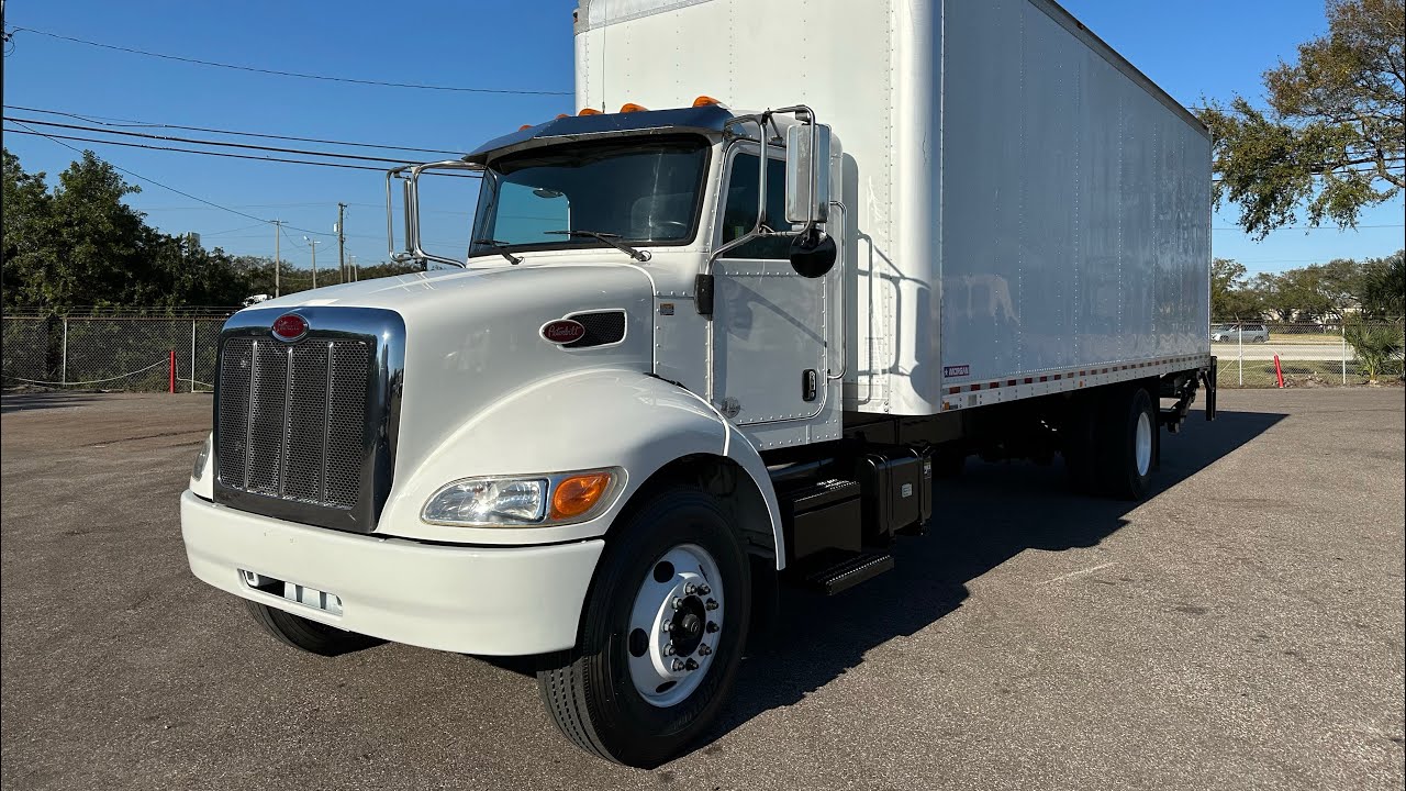 2017 Peterbilt 330 Non CDL 26’ Box Truck - YouTube