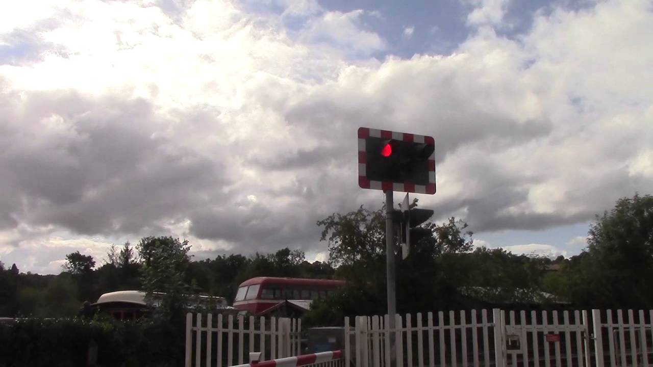 Onibury Level Crossing Shrops. 12.9.15 - YouTube