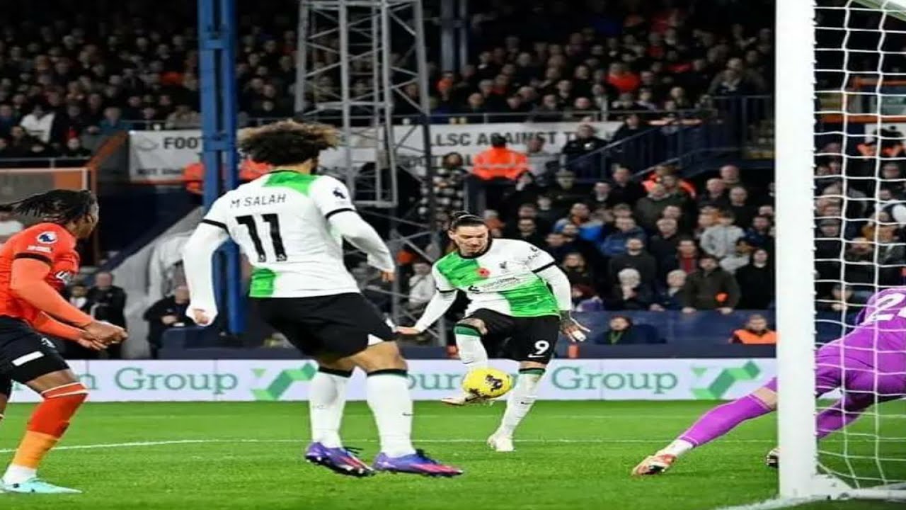 Darwin Nunez Miss Luton Vs Liverpool #shorts #short #shortsvideo - YouTube