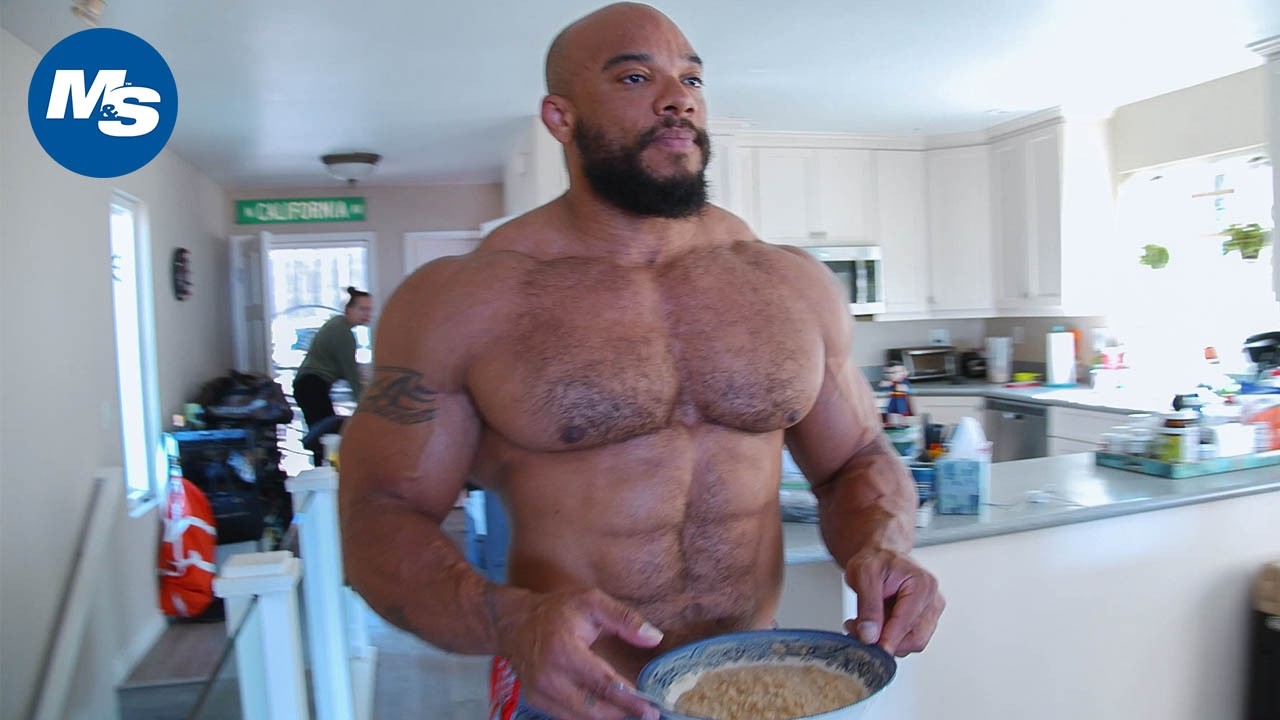 Bodybuilding & Strongman Routines | Unique & Memorable Moments - YouTube