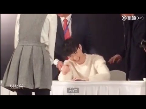 [Eng Sub] 161117 Beijing Lose Control Fansign: mirror girl cut