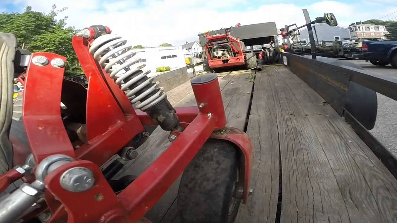 Ferris IS2000Z Joe's Landscaping - YouTube