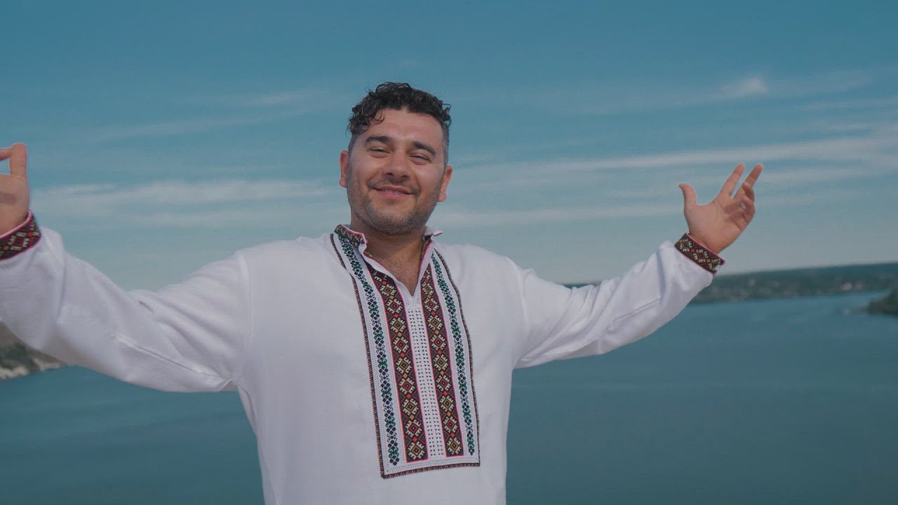 Valentin Uzun - Valentin Uzun, Mireya Cozma feat. Tharmis - Sarba ...