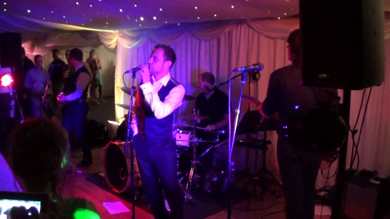 Ross Davison Sings at Wedding Party - YouTube