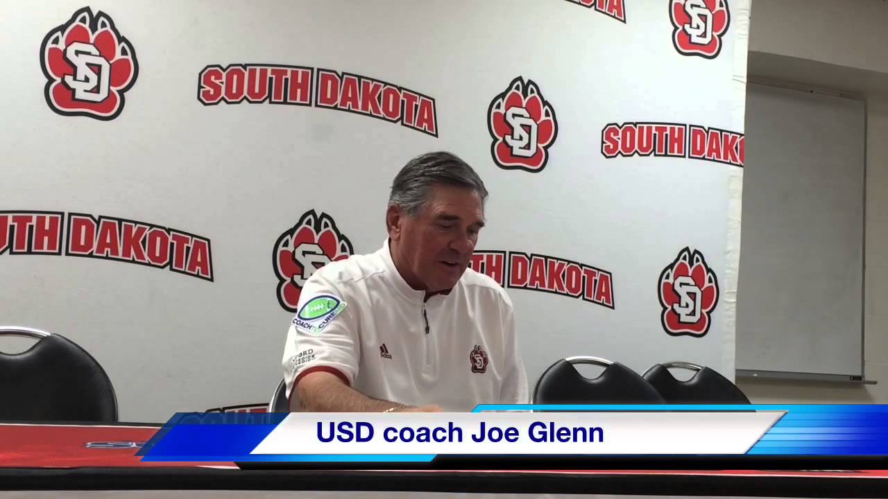 USD coach Joe Glenn - Drake - 9/19/15 - YouTube