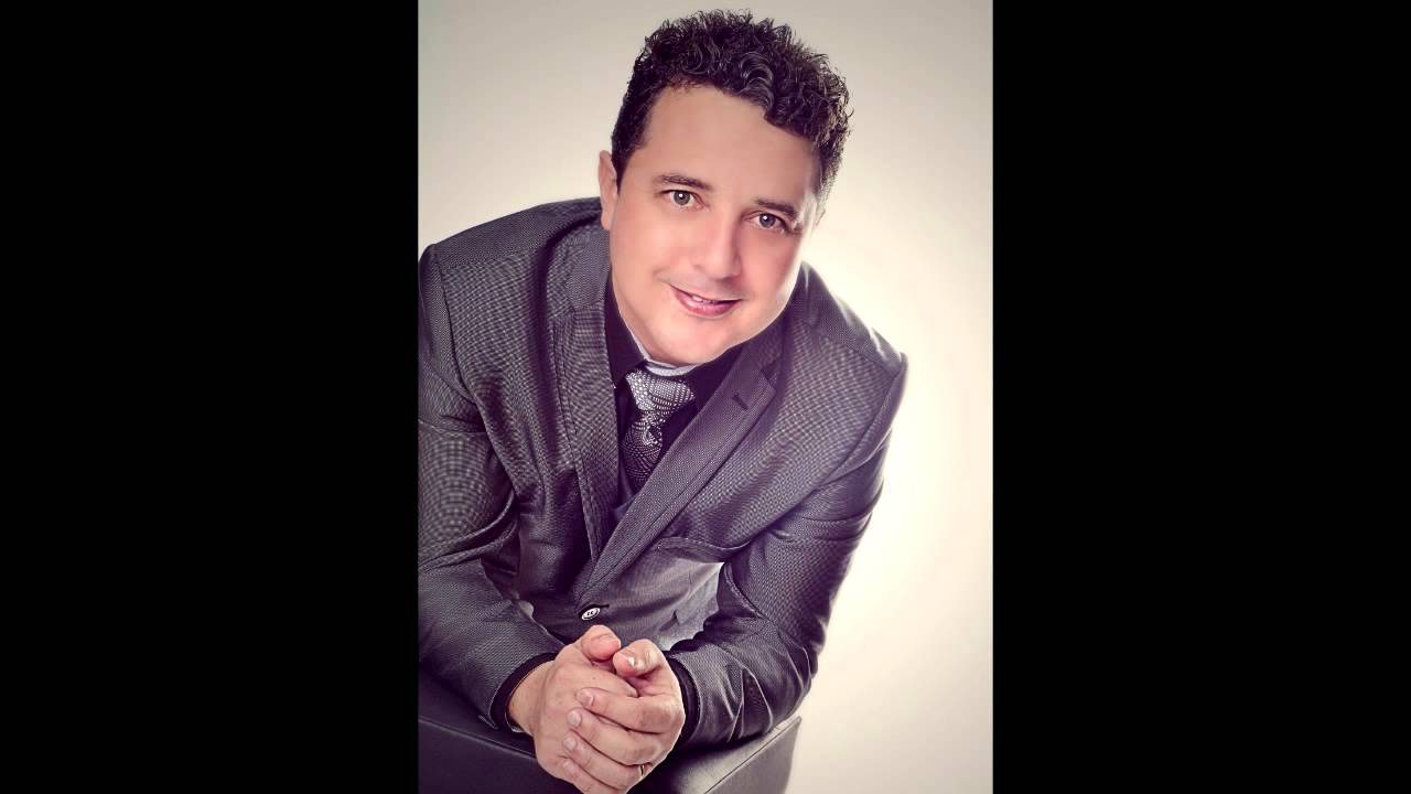 MOISES CLEYTON MAIS UMA CHANCE - YouTube