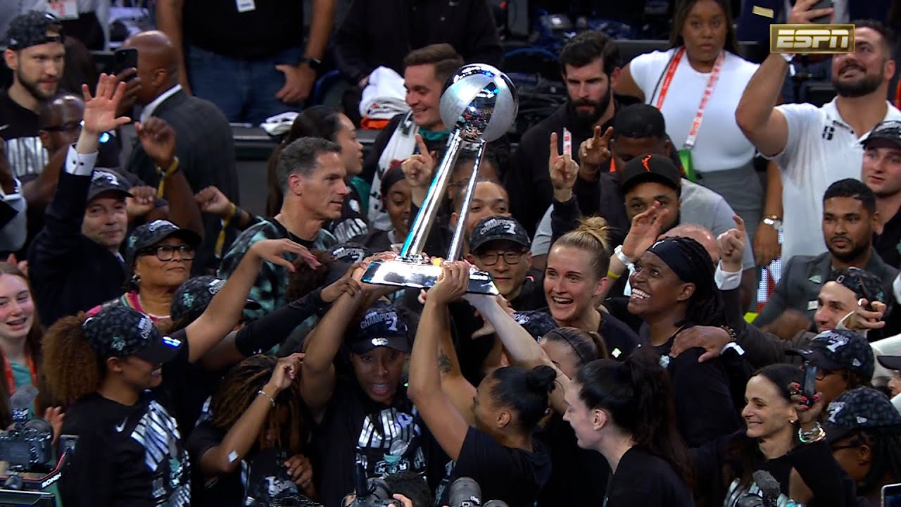 Full New York Liberty WNBA Championship Trophy Presentation - YouTube