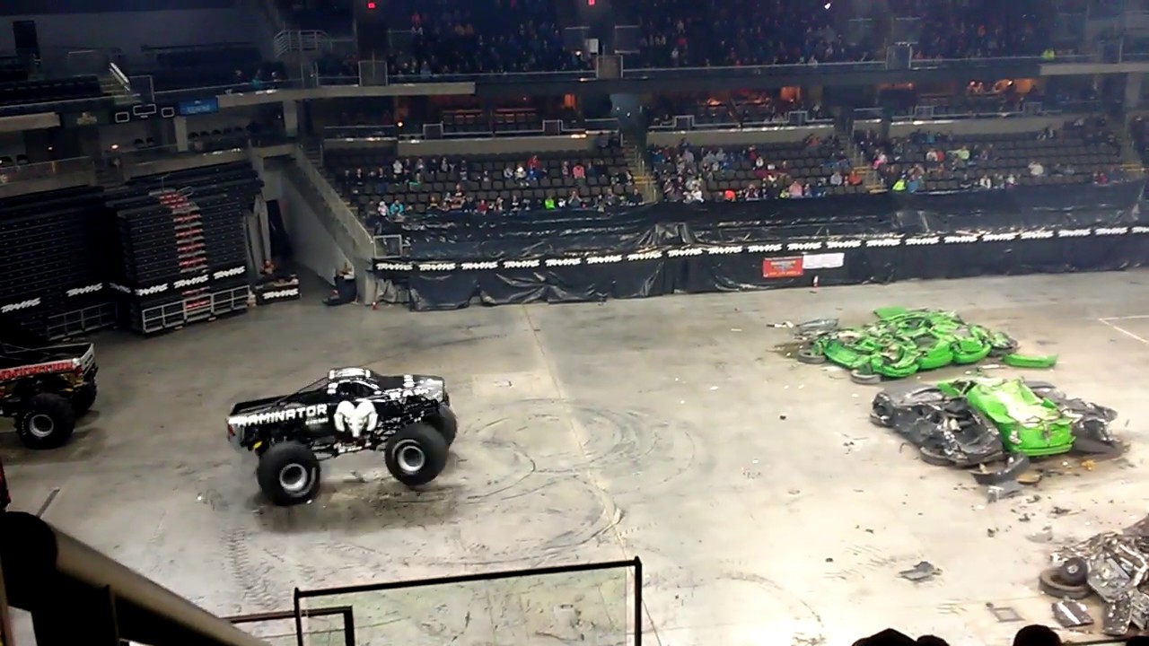Raminator (Mark Hall) monster truck freestyle 2019 - YouTube