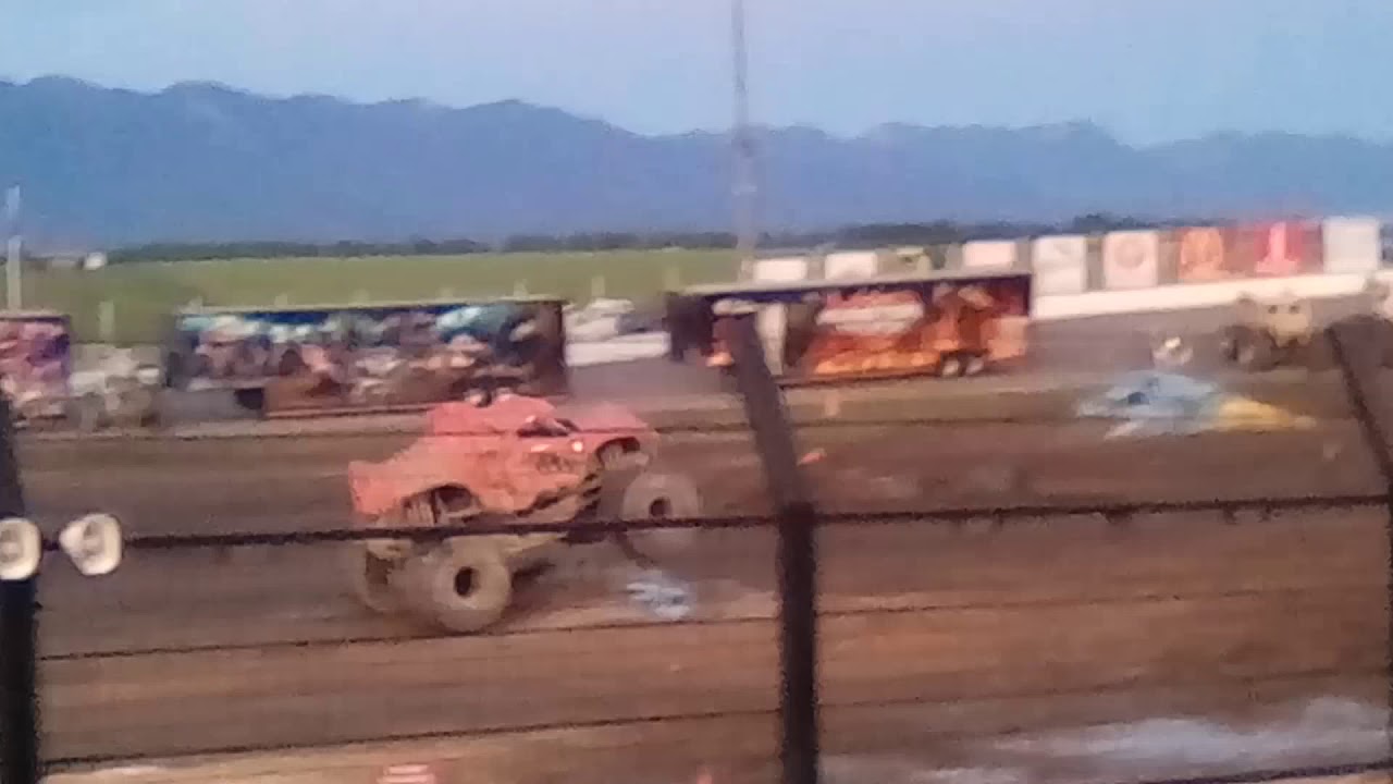 Montana Raceway Park 2019 Monster Trucks: Racing - YouTube