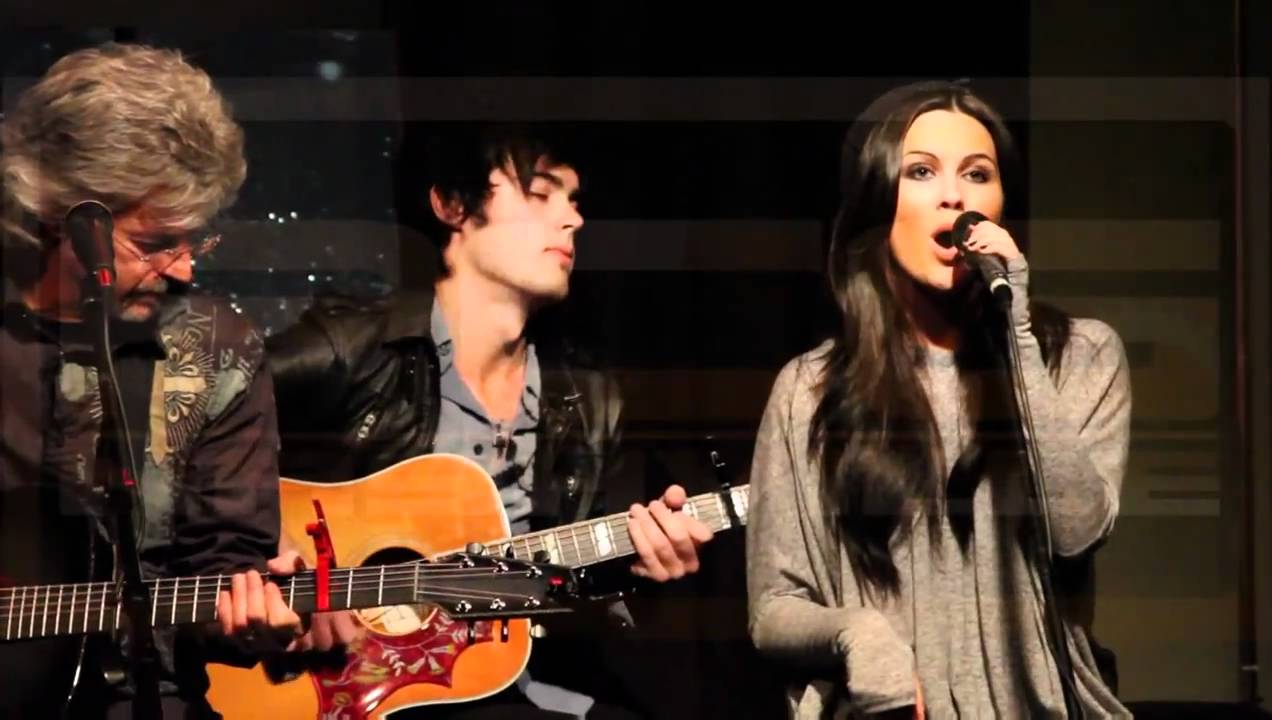 Nov 29th 2010 "I Loved You Too Much" Anna Harwood @ The Listening Room ...