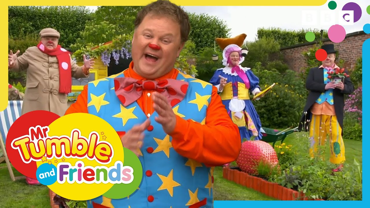 🔴LIVE: Friends and Family Moments | Mr Tumble and Friends - YouTube