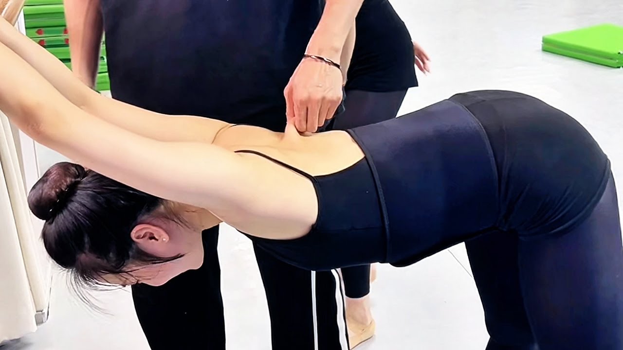 Unlocking Flexibility: gril's Dance Training & Stretching Live! #DanceFlexibility #Stretching ...