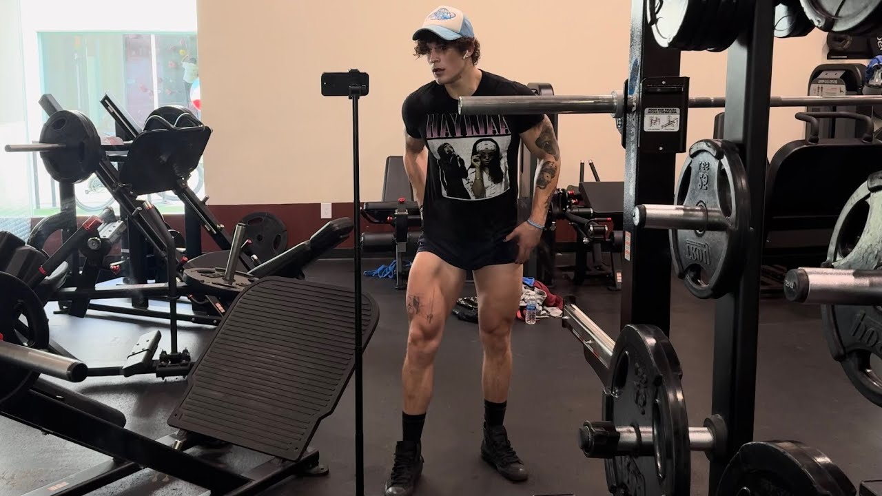 Quads & calves + better gym equipment = MORE GAINS - YouTube