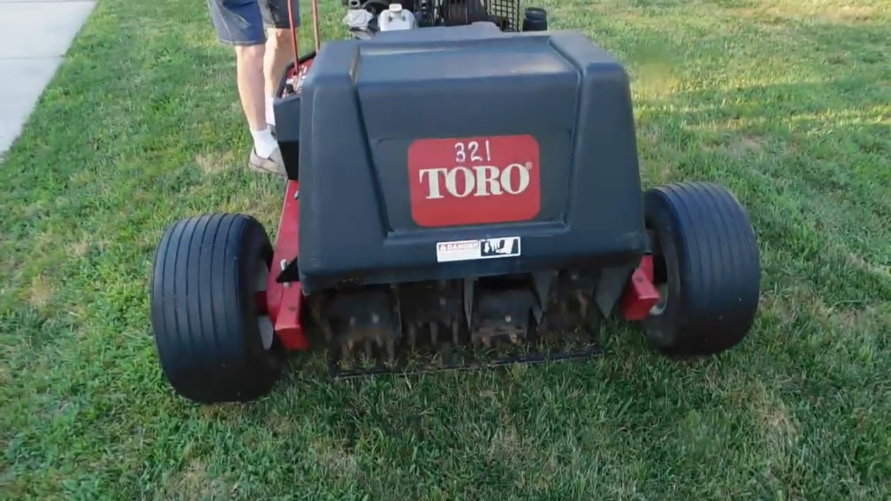 Toro Aerator 16 HP Commercial Grade - YouTube