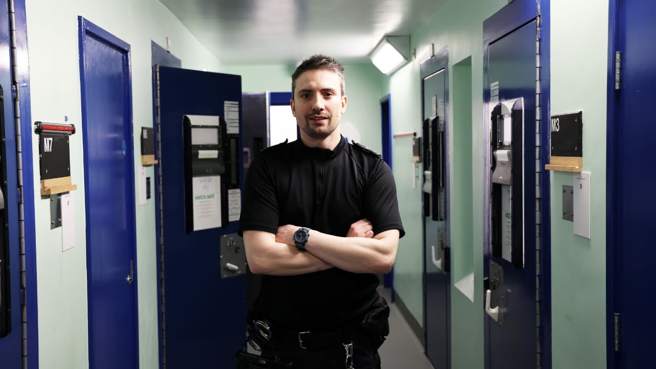 Custody officer wins award for treating suspects with ‘respect and ...