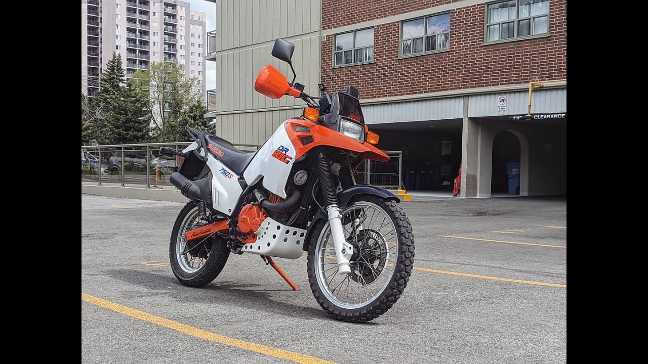 Suzuki DR750S (DR BIG) 1988 - YouTube
