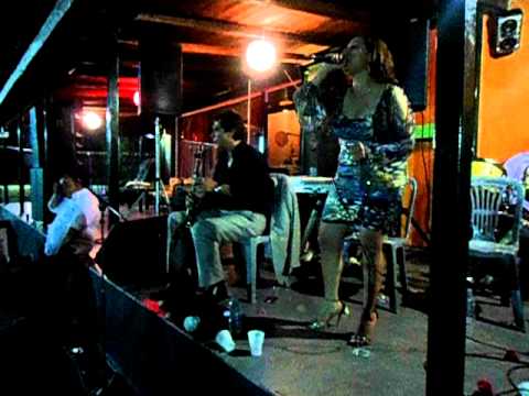 ΤΡΑΓΟΥΔΙΑ ΠΟΝΕΜΕΝΑ LIVE ΛΟΥΛΑ ΠΑΠΠΑ ΚΑΡΑΒΟΜΥΛΟΣ 2011 - YouTube