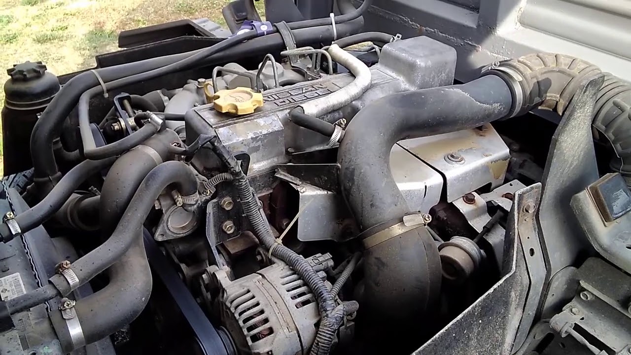 Nissan Cabstar BD30 engine - YouTube
