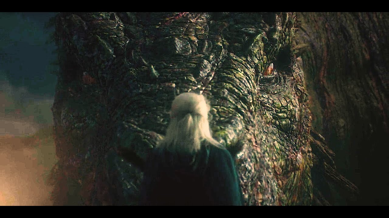 House of the Dragon S1E7 | Aemond rides Vhagar at dawn | Enhanced ...