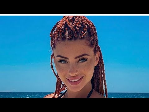 Alessandra Gilioli | Plus sized model Curvy Fashion Model | Alessandra ...