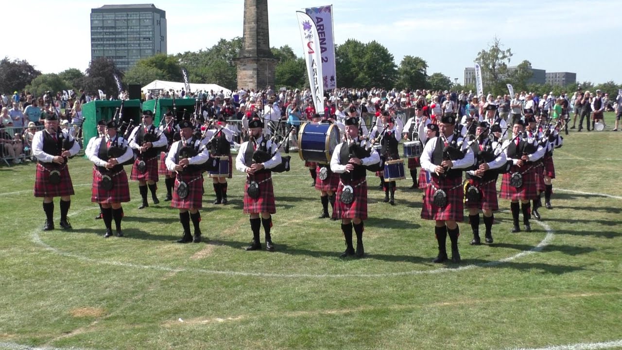 PEEL REGIONAL POLICE PIPE BAND GRADE 2 AT THE WORLD PIPE BAND ...