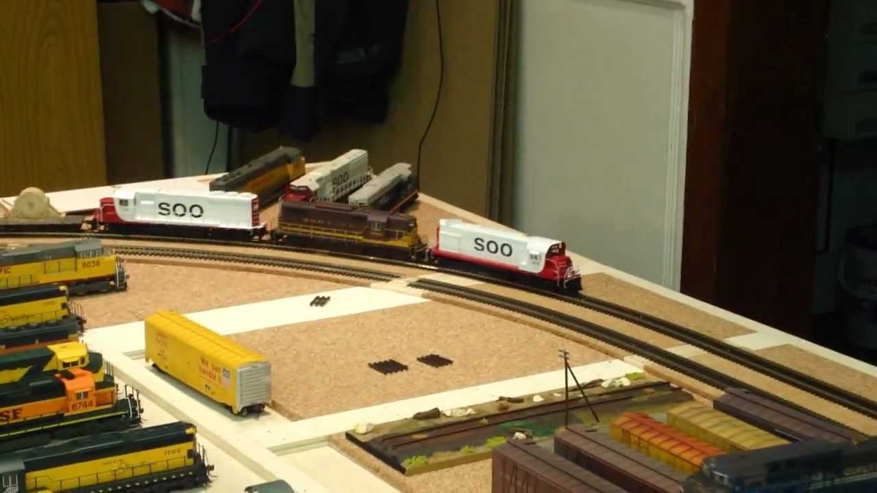 Proto 2000 Soo Line Alco RS27 EMD GP9 & GP38 with QSi Sound - YouTube