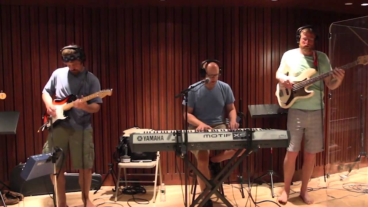 Soundswell - Rise + Fall (Live at Dream Recording Studios) - YouTube