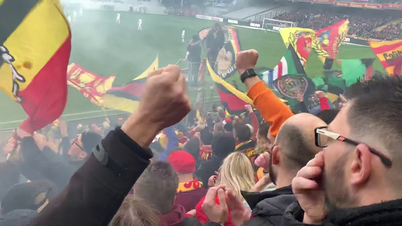 🔥 ENORME AMBIANCE ET FUMIGENES (RC LENS - Niort 2019) 🔥 - YouTube