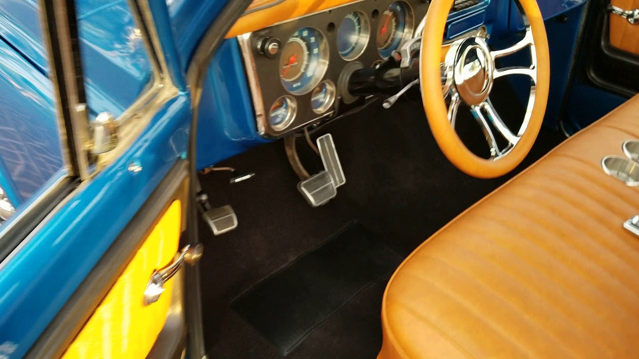 1972 C10 Electric Blue - YouTube