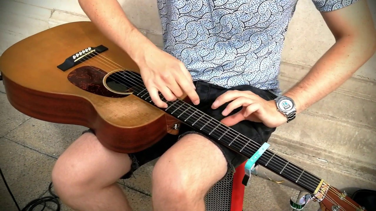 ACOUSTIC LAP TAPPING on the streets - YouTube
