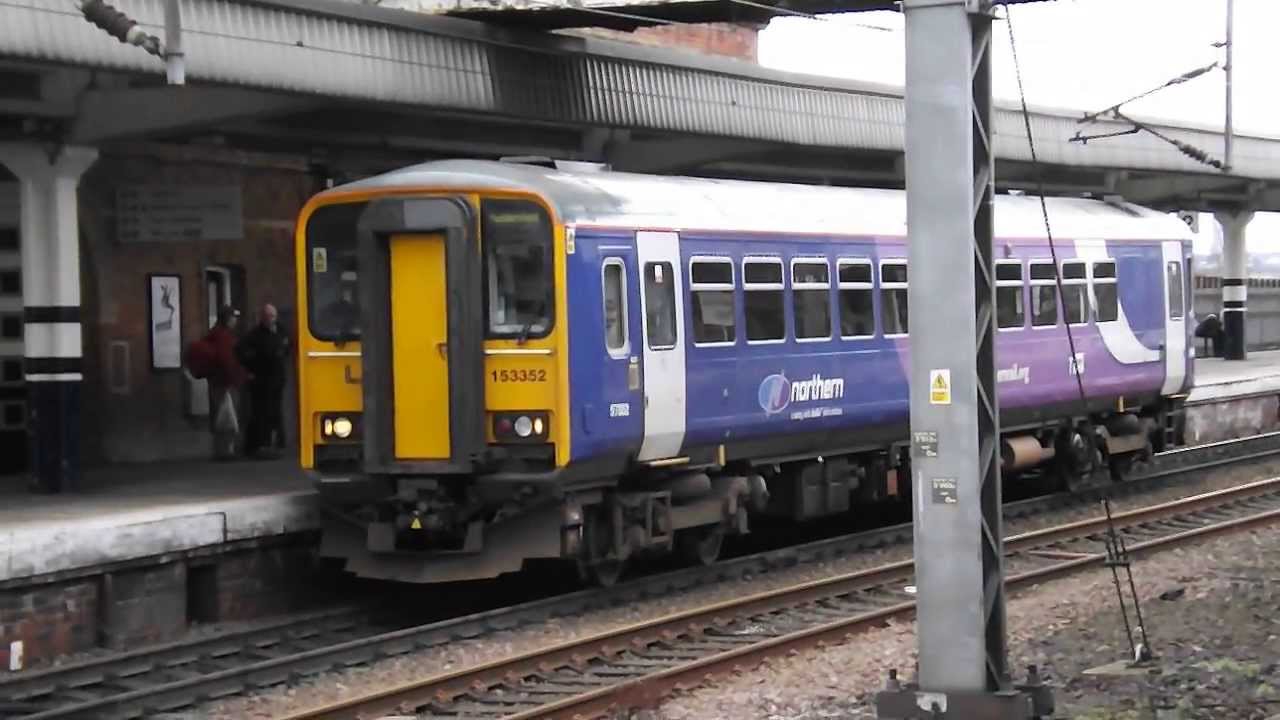 (HD) Class 153 Wakefield Westgate - YouTube