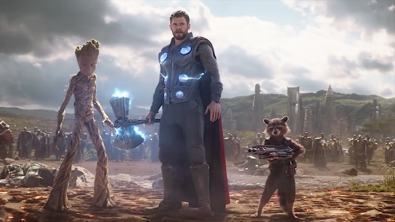 Thor Arrives In Wakanda With Strombreaker Scene Avenger Infinity War ...