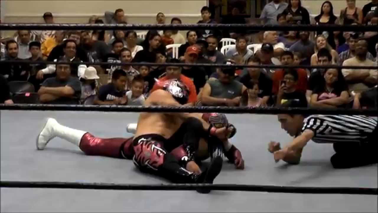 Misterioso Jr. vs. Blood Eagle - YouTube