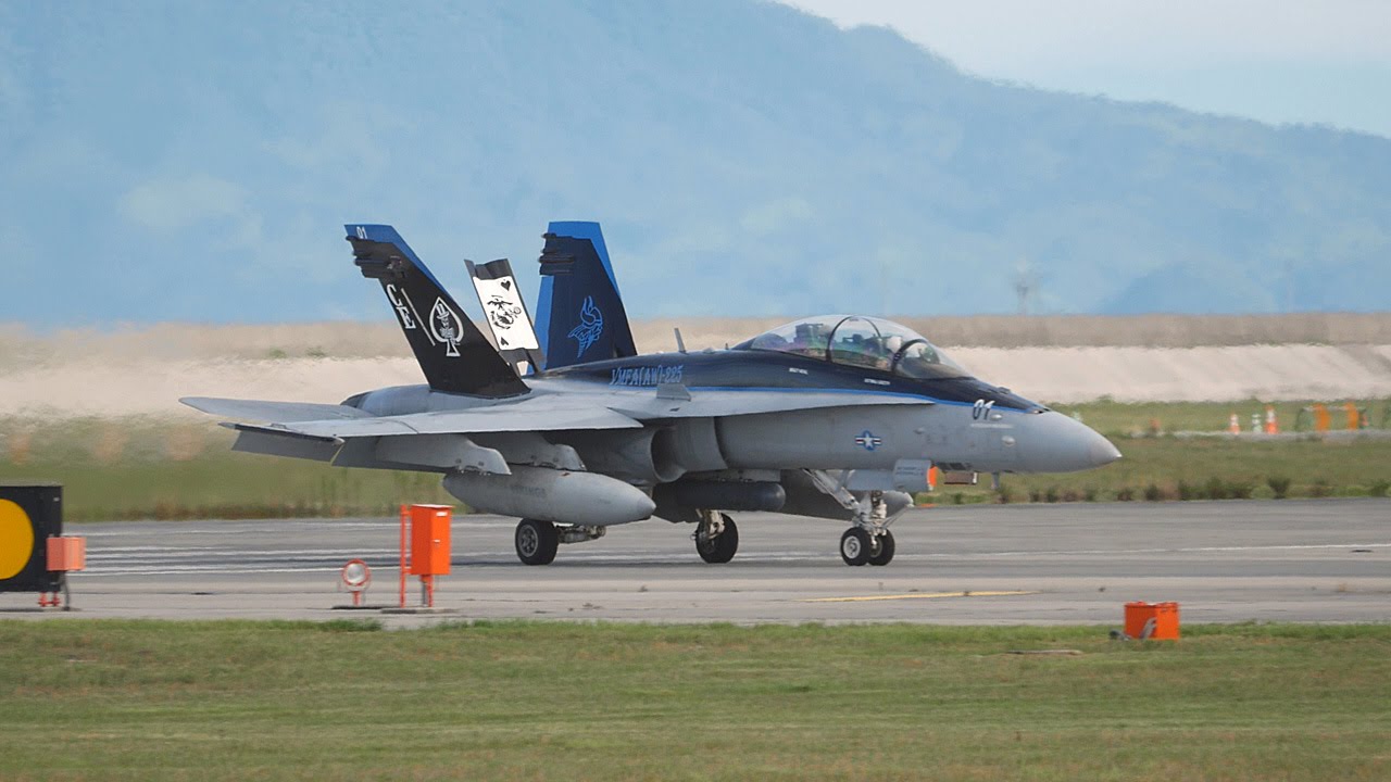 [4K] F/A-18D Hornet VMFA(AW)-225 Vikings(CE01) MCAS Iwakuni July 21 ...