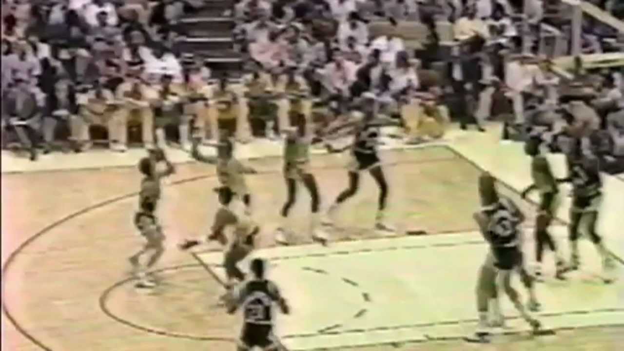 Kurt Rambis does it all !! - YouTube