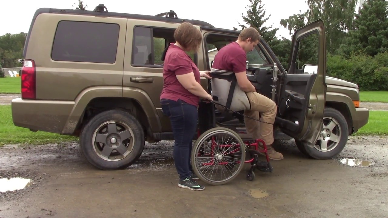 Multi-Lift Exiting Passenger Front of Jeep Commander 2005-2010 ...