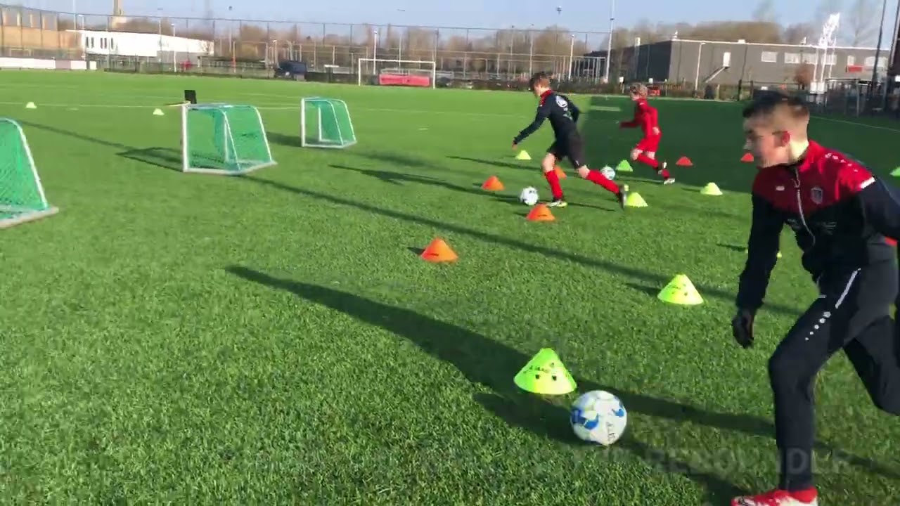 Soccer dribbling relay - YouTube