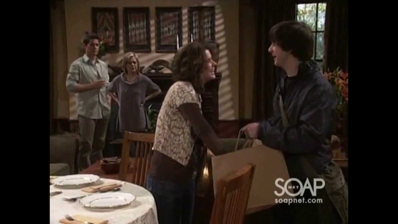 GH 11-21-07 Georgie / Spinelli / Maxie - YouTube