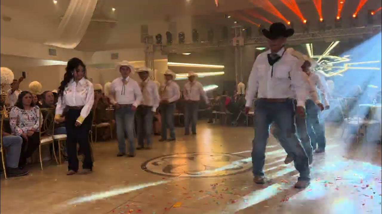 Daniela Agustin Baile Sorpresa Huapangos - YouTube