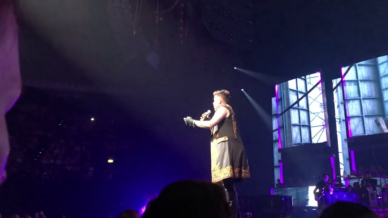 Queen + Adam Lambert - Nessun Dorma @ Bologna, Italy July 10 2022 - YouTube