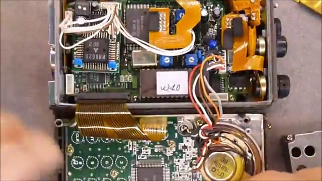 Alcatel ATR 410 professionnal radio teardown - YouTube