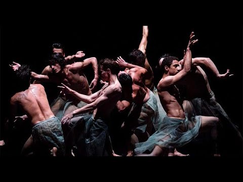 Marta Bifano porta in scena i detenuti con Shakespeare - YouTube