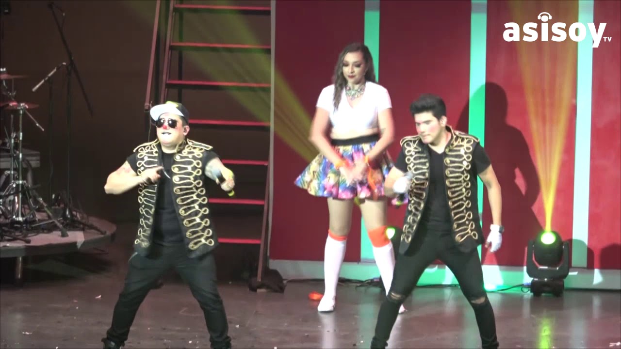 LOS PAYASONICOS "CHIMUELOS" / AUDITORIO PABELLON M - YouTube