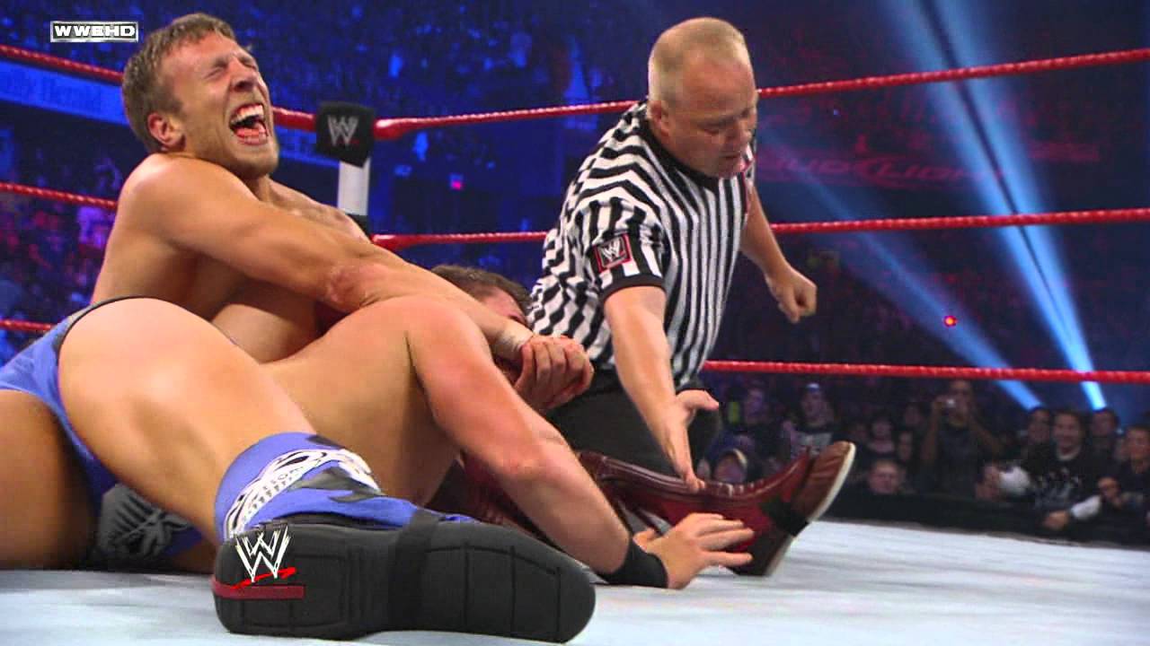 WWE Guide to U.S. (Title) History: Daniel Bryan vs. The Miz - YouTube