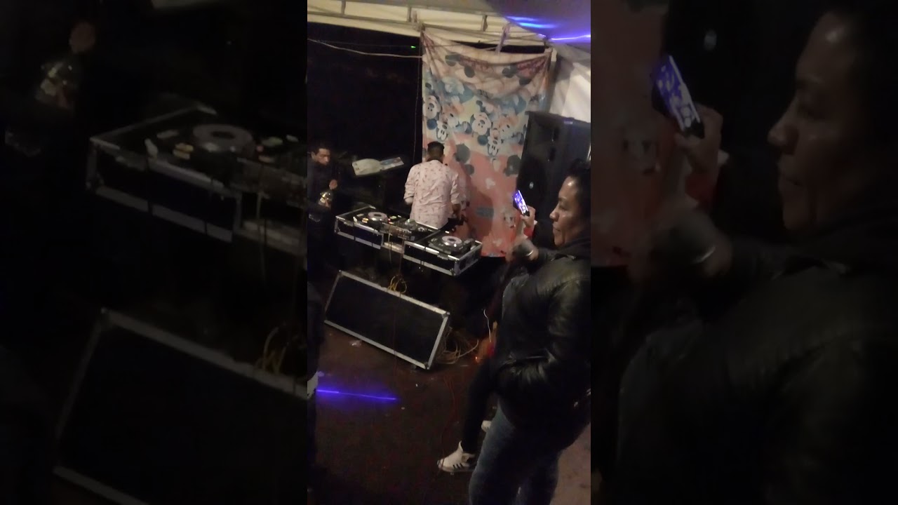 DANNY ERICK EVENTOS SABDO 2 DE OCTUBRE DEBATE EXTREMO DJ VS GATO DJ EN IMANTAG - YouTube